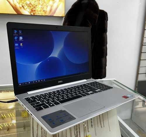 15.6" Ноутбук Dell Inspiron 5570-P75F001 (ст86)