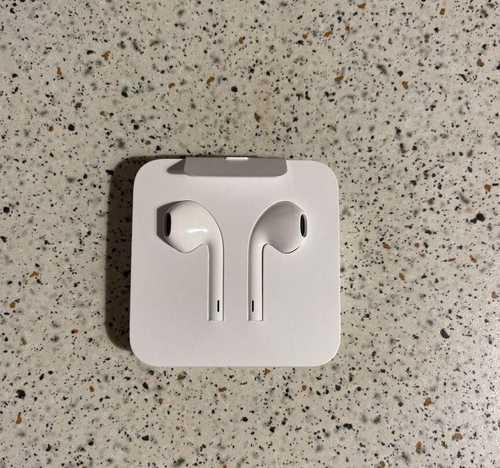 Наушники apple earpods с разъемом lightning