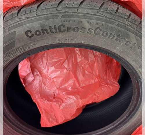 Continental ContiCrossContact LX 215/60 R17