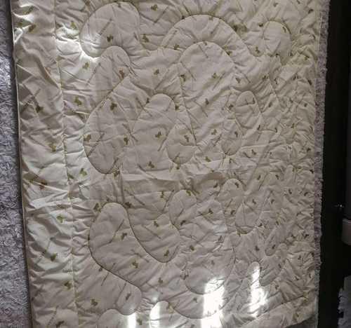 Одеяло из овечьей шерсти