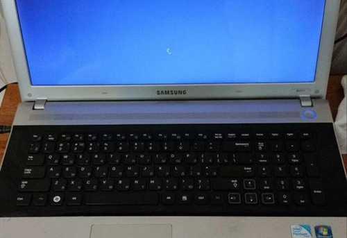 Samsung ноутбук RV711