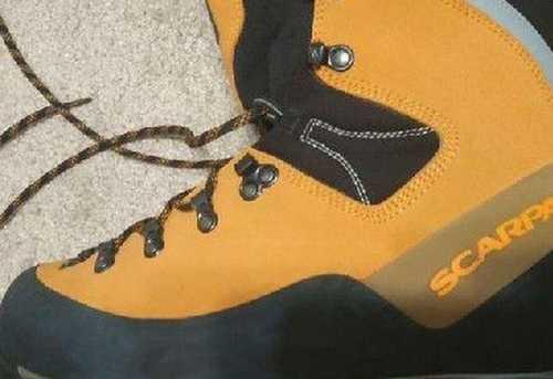 Горные ботинки Scarpa Mont Blanc GTX 43 размер