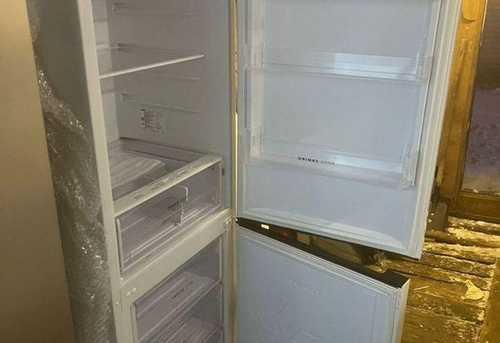 Новый Холодильник Бирюса 880NF