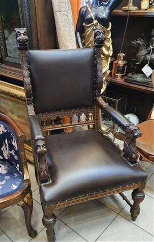 Антикварное, старинное Кресло