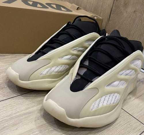 Кроссовки adidas yeezy 700 V3