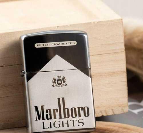 Зажигалка бензиновая marlboro