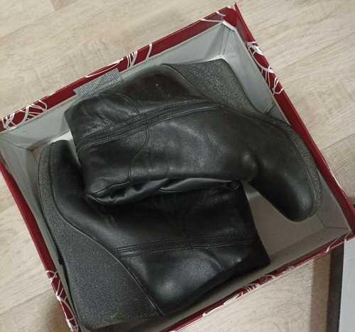 Сапоги женские