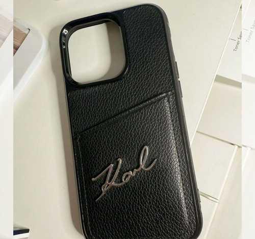 Чехол на iPhone 14 pro karl lagerfeld