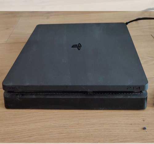 Sony playstation 4 slim