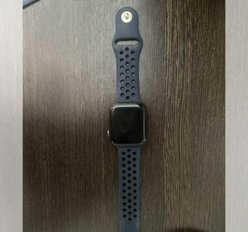 Часы apple watch se 44 mm