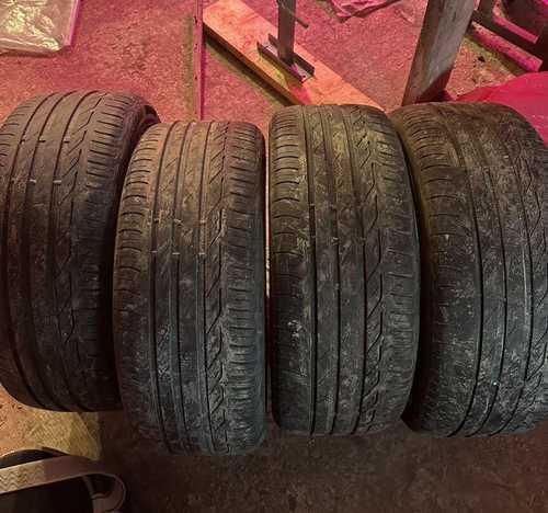 Bridgestone Turanza T001 215/45 R17