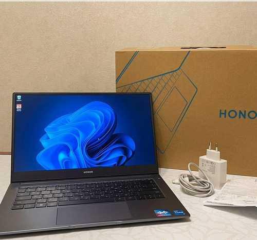 Honor MagicBook x14 (акб 100, новый, i3)