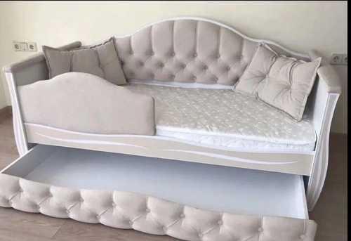Двухъярусная выдвижная кровать