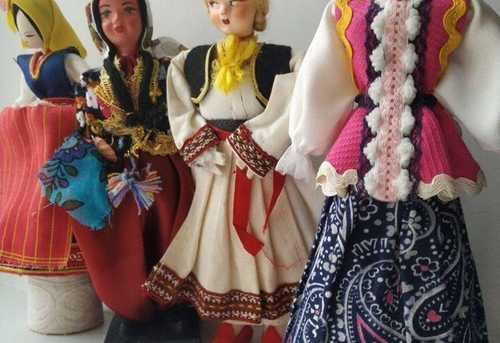 Старинные куклы разных стран