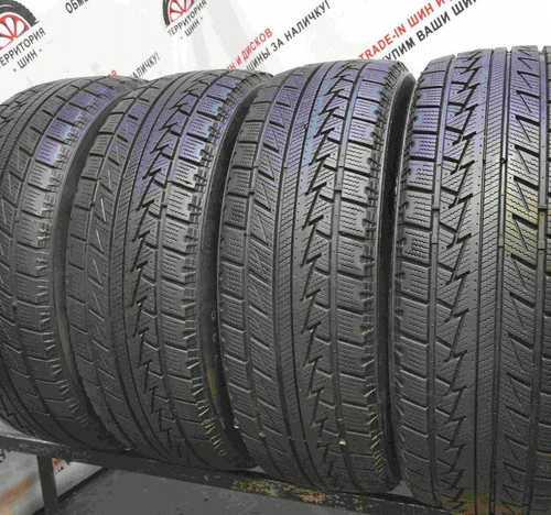 Roadmarch Snowrover 966 205/60 R16 95Q