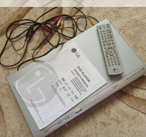 DVD плеер LG DK577XB