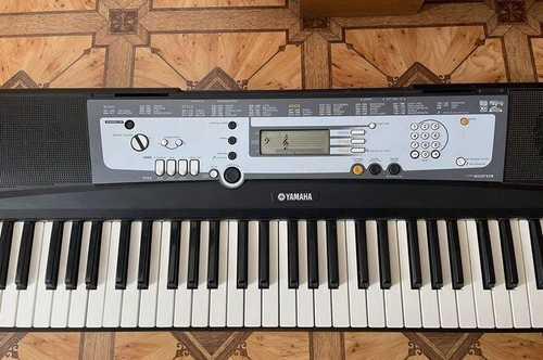 Синтезатор Yamaha PSR-E213