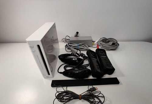 Nintendo wii + 2 remote + 2 нунчак