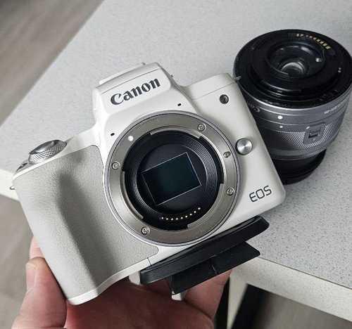 Canon eos m50