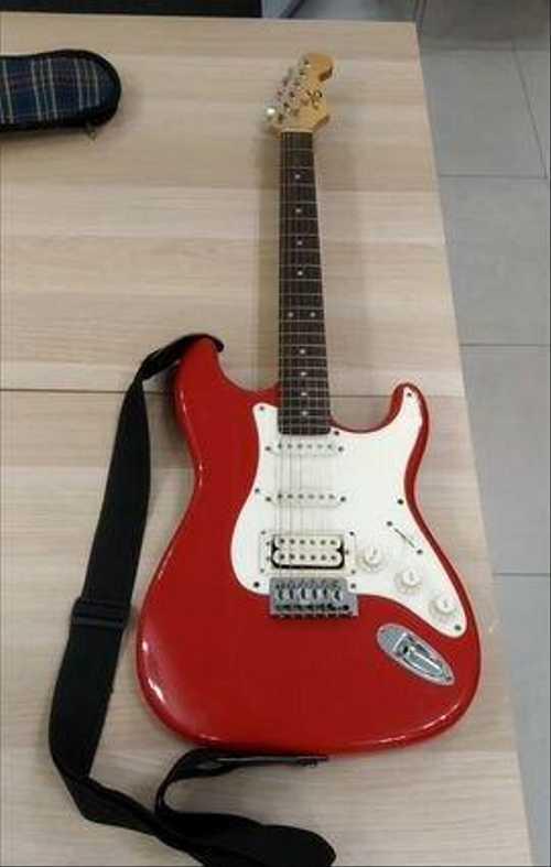 Электрогитара под Fender Stratocaster красная