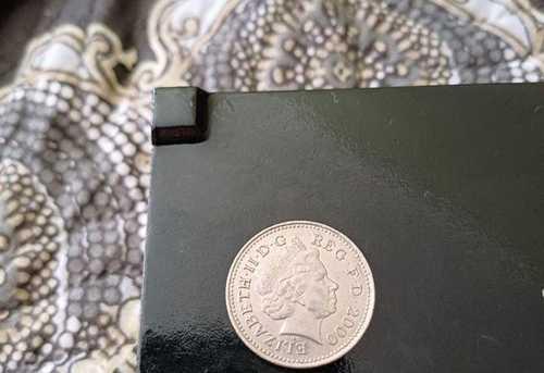 Монета 10 пенсов 2000 год