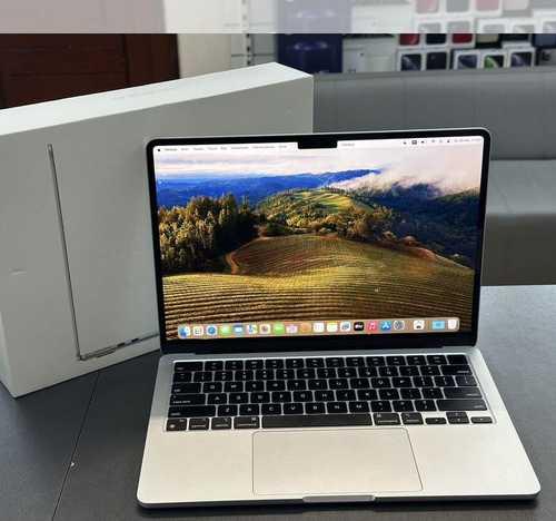 MacBook Air 13 2022 M2/8/512GB