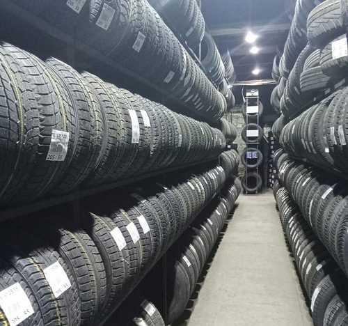 Bridgestone Luft RV 235/50 R18 97W