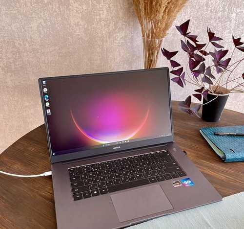 Honor MagicBook 15 Ryzen 5 2024