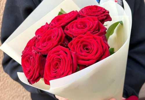 Букет живых цветов из красных роз 9 шт. Flowerly