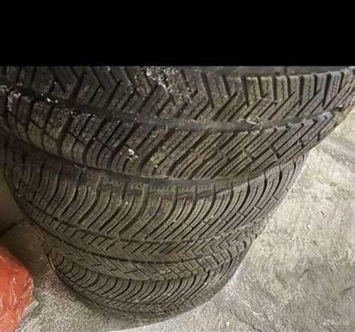 Michelin Alpin A4 255/40 R20