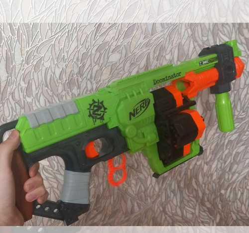 Nerf Zoombie Strike Doominator