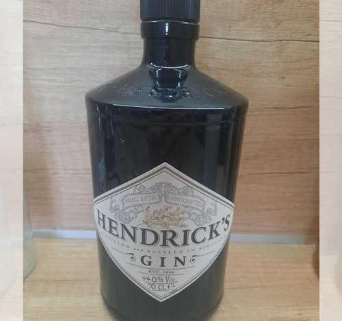 Пустая бутылка Hendricks