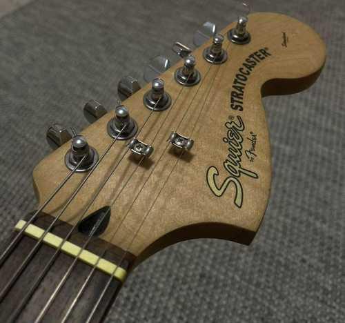 Электрогитара Squier Fender Stratocaster Standard