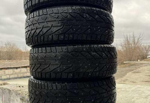 Kormoran SUV Stud 235/60 R18 107T