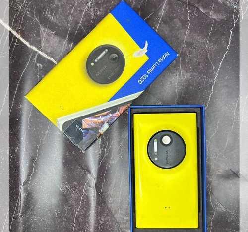 Nokia Lumia 1020, 2/32 ГБ