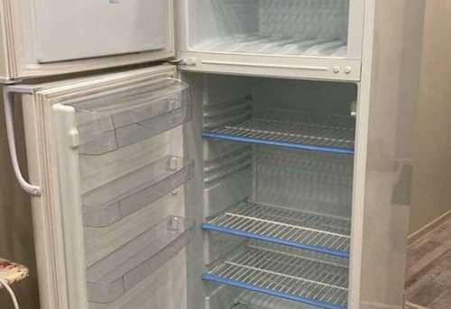 Холодильник бу индезит