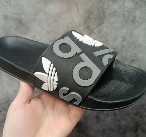 Шлепанцы Adidas