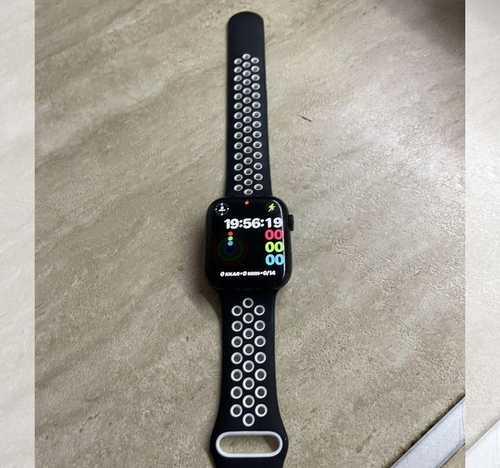 Часы apple watch 7 45 mm nike