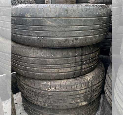 Yokohama BluEarth AE50 215/65 R17