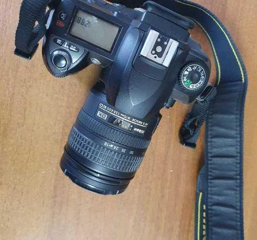 Цифровой фотоаппарат nikon D70S