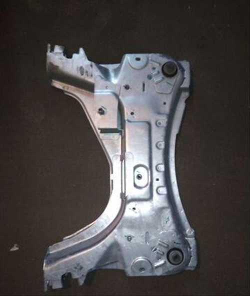 Подрамник двигателя Renault Megane 2 Scenic 2