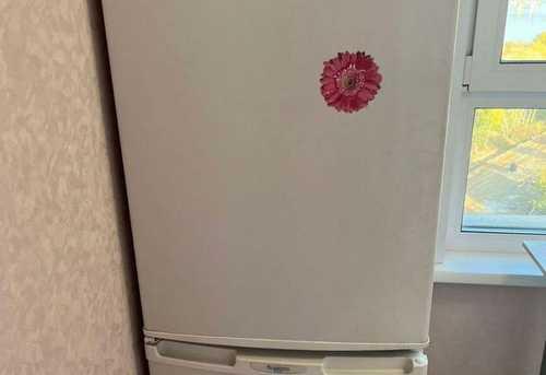 Холодильник бу бирюса с дефектом