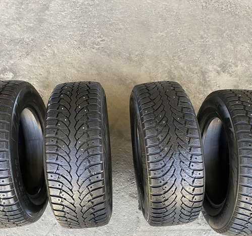 Formula Ice 215/60 R16 99T