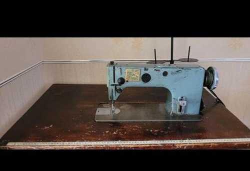 Швейная машина промышленная 1022 класс