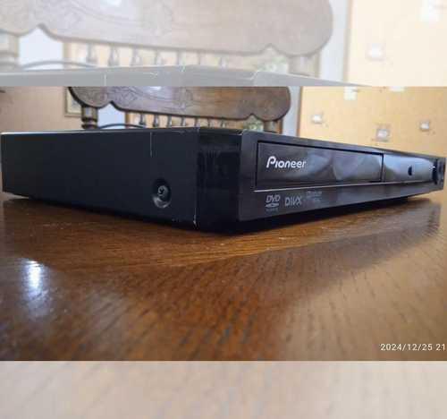 Pioneer DVD Player model DV-2020