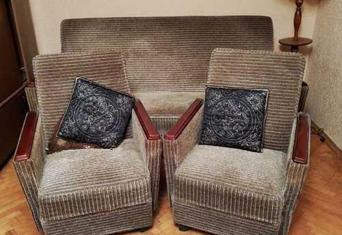 Комплектная мебель диван + 2 кресла