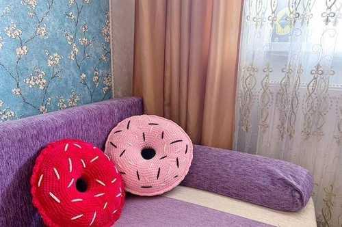 Декоративная подушка «Пончик»