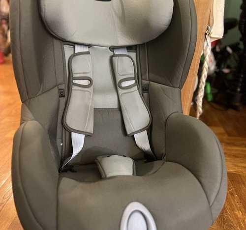 Автомобильное кресло britax romer trifix 2
