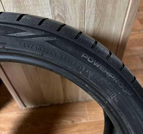 Nokian Tyres Weatherproof 40 R19