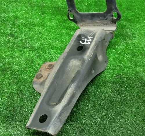 Крюк буксировочный Land Rover Freelander 2 2007